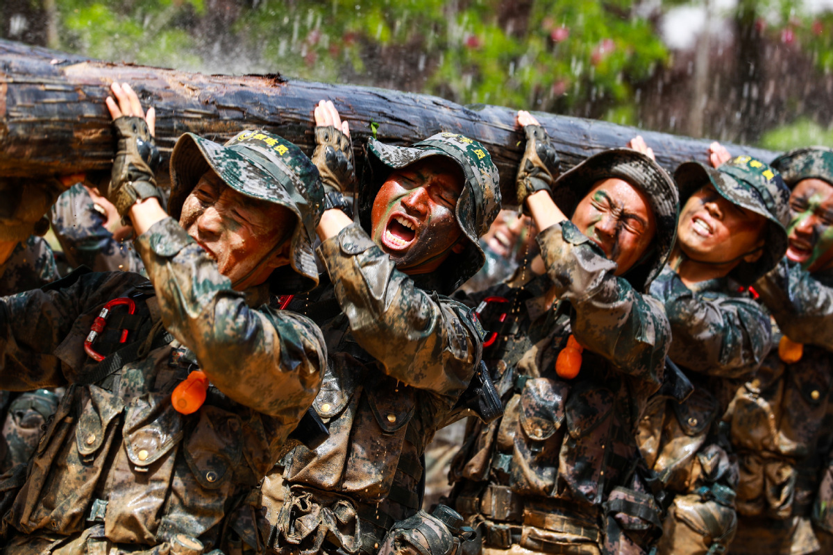 PLA extends recruitment age for university graduates