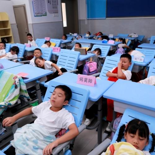 Comfortable lunch breaks: New desks and chairs redefine nap time for ...